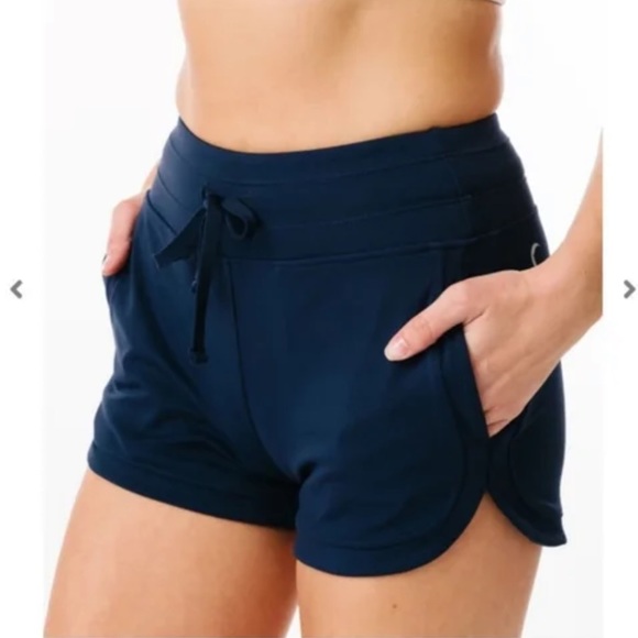ZYIA | Shorts | Zyia Active Hybrid Shorts | Poshmark